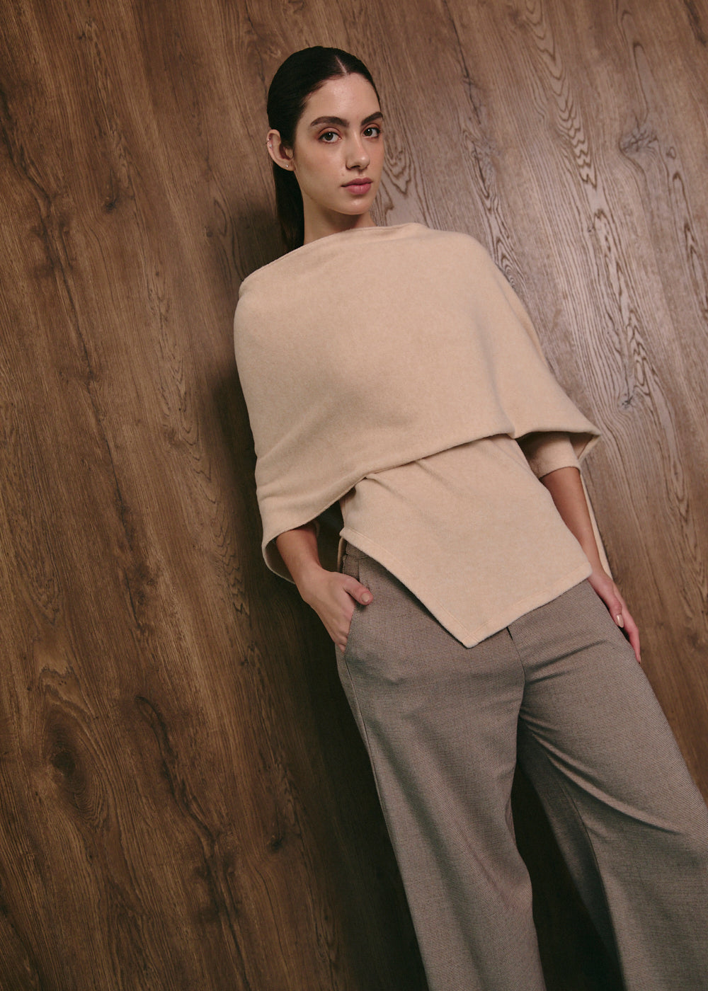 Chompa Pomba | Minimal