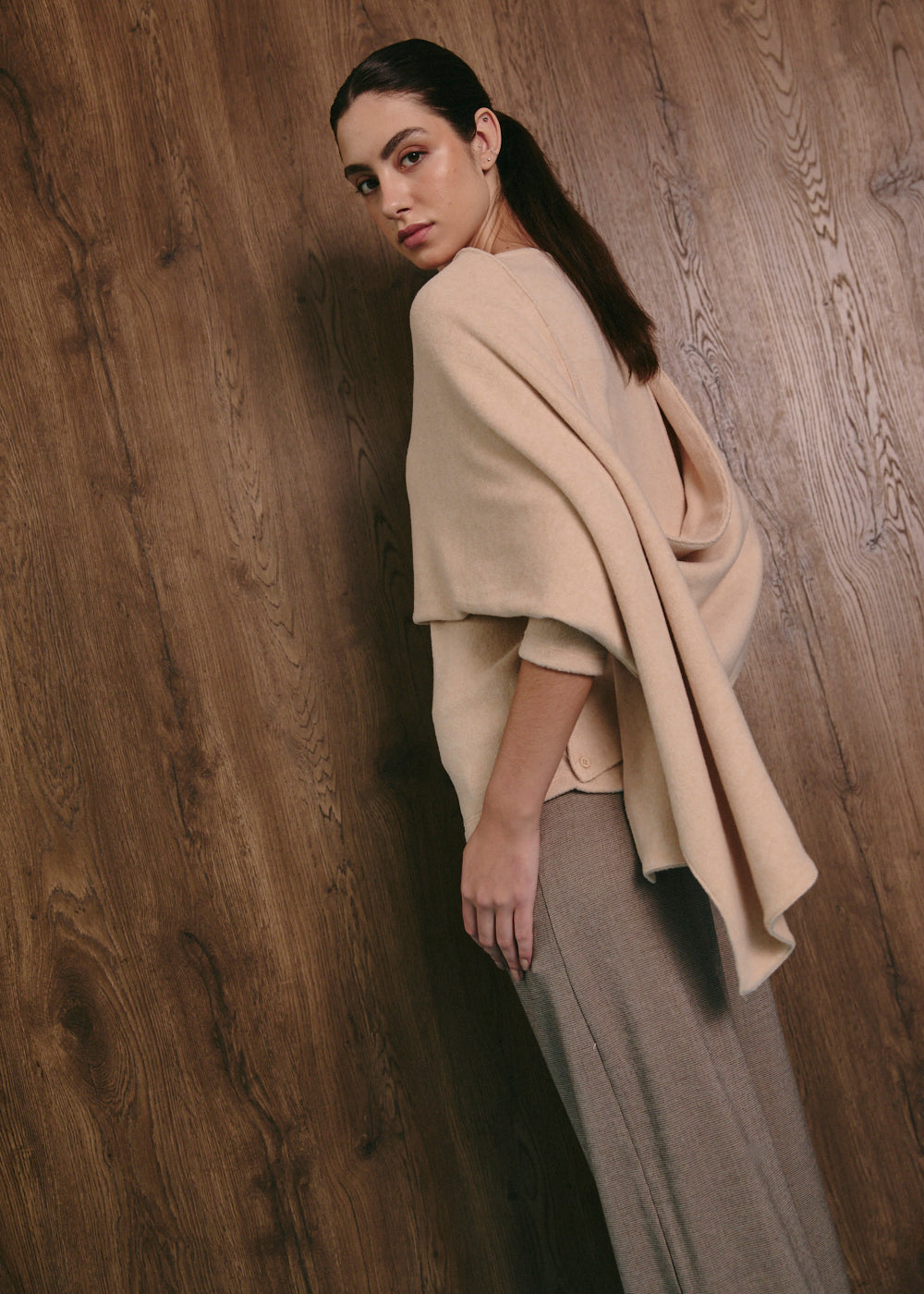 Chompa Pomba | Minimal